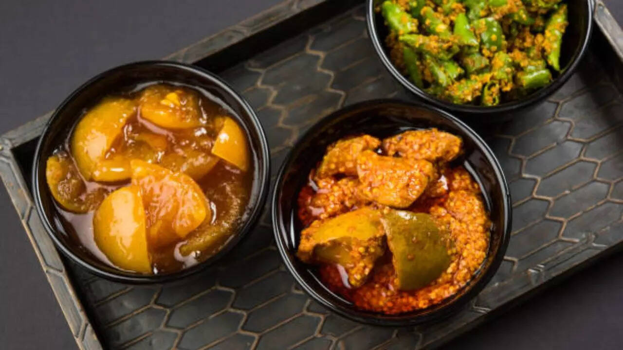 Lemon pickle is very beneficial for the intestines, know its amazing ...