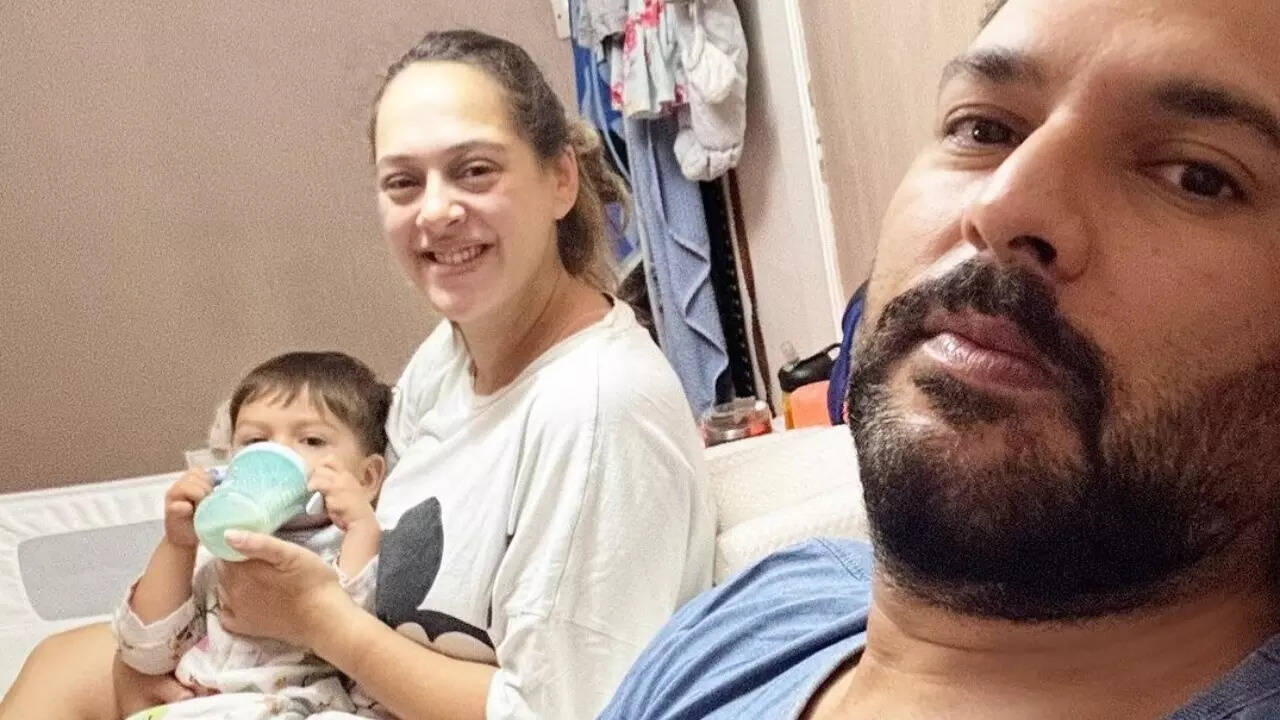 Yuvraj Singh Second time become Father Hazel keech gave Birth to Baby ...