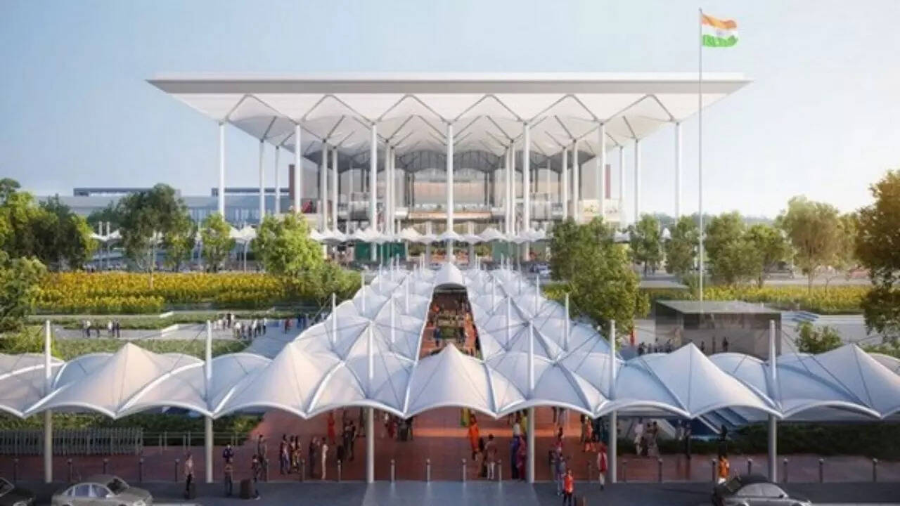 Noida International Airport Project 60 Percent Work Completed, Flight ...