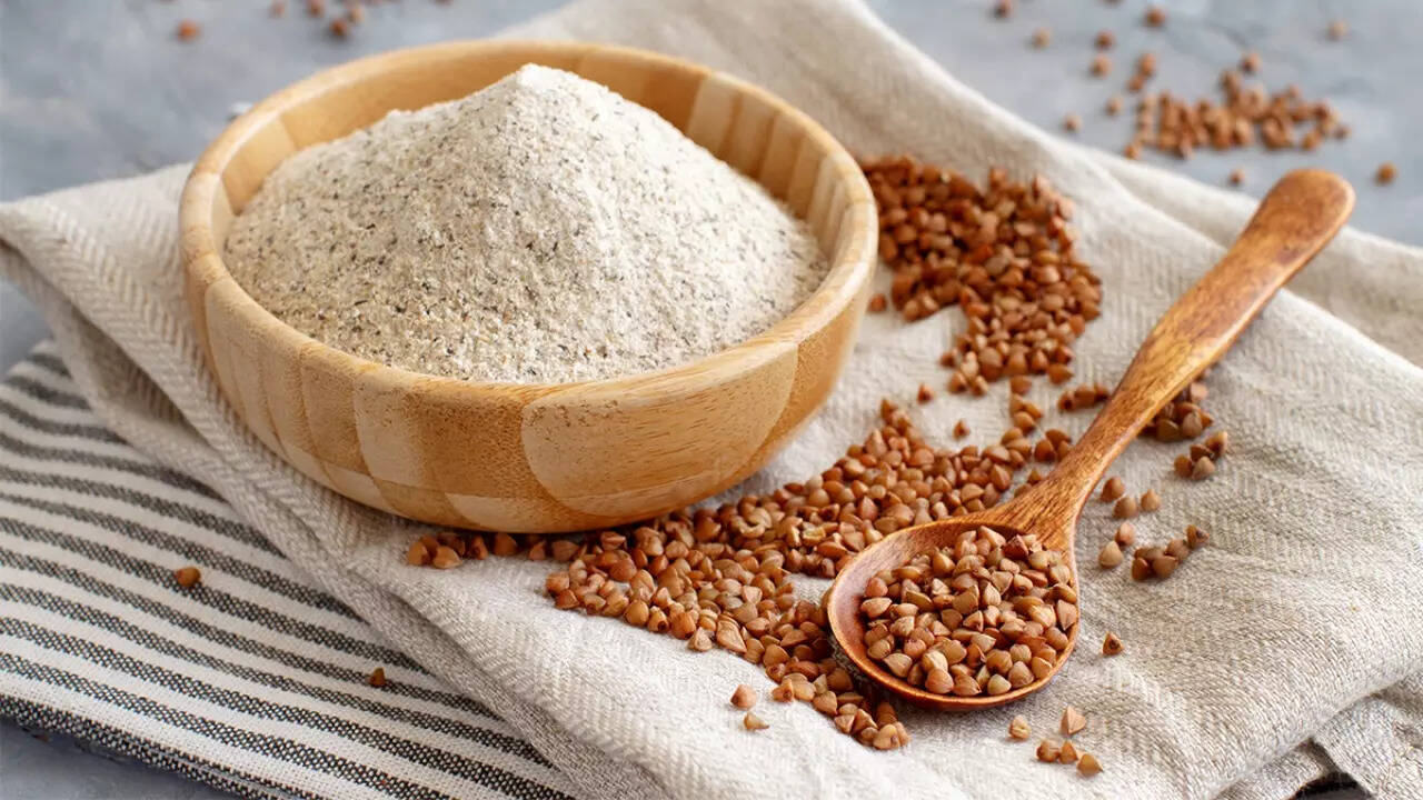 Buckwheat Flour( कुट्टू का आटा): What is Kuttu? How it grow? How Kuttu ...