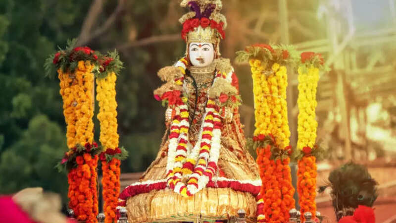 Gangaur Ki Shubhkamnayein (गणगौर की बधाई हिंदी में): Gangaur Wishes ...