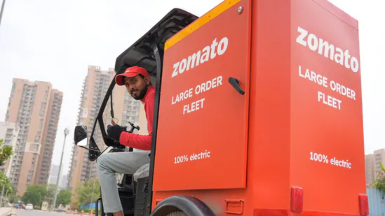 Zomato ने बड़े ऑर्डर की डिलीवरी के लिए किया खास इंतजाम, फाउंडर ने शेयर ...
