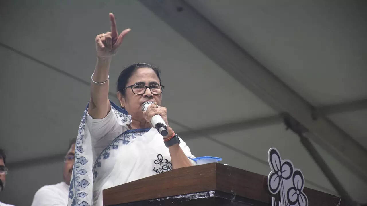 मैं उषा रानी को तब तक स्वीकार नहीं करूंगी- अपनी ही विधायक पर ममता ...