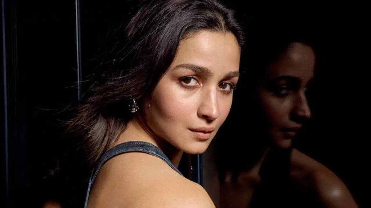 Alia Bhatt in YRF Spy Universe: alia bhatt to start shooting for yrf ...