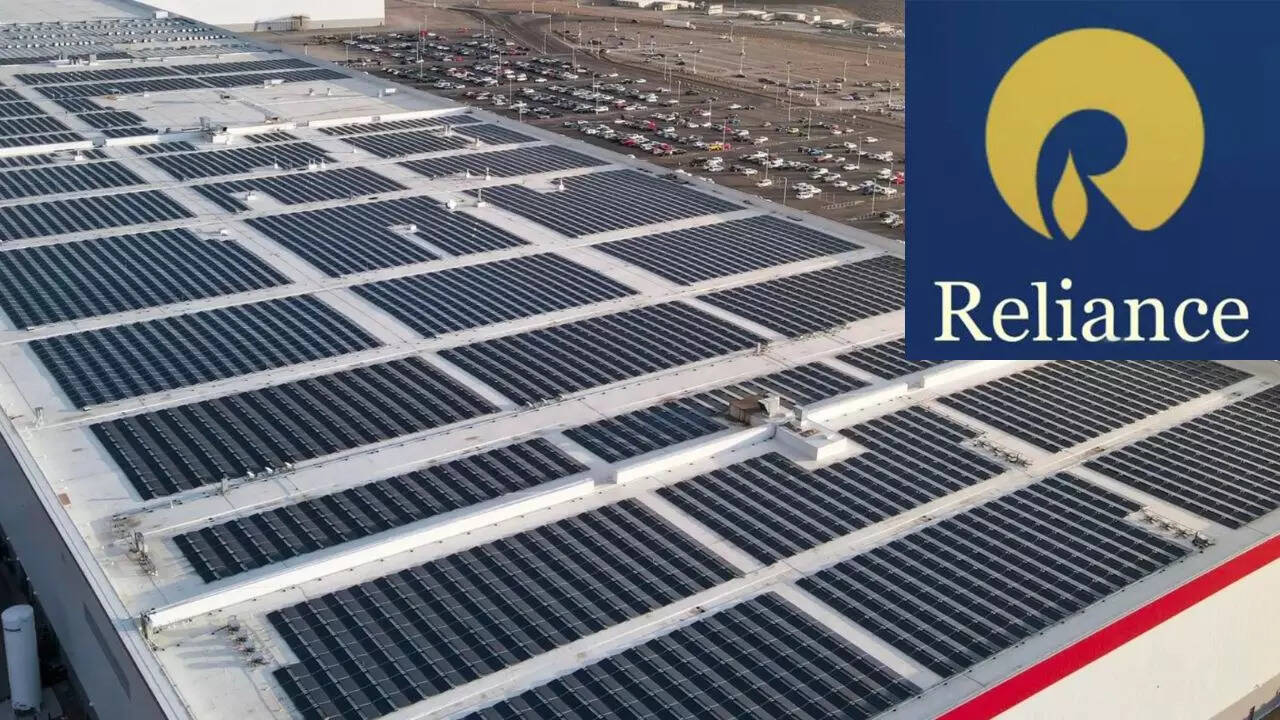 Reliance Industries: रिलायंस चालू करेगी पहली सोलर गीगा-फैक्ट्री, जीरो ...