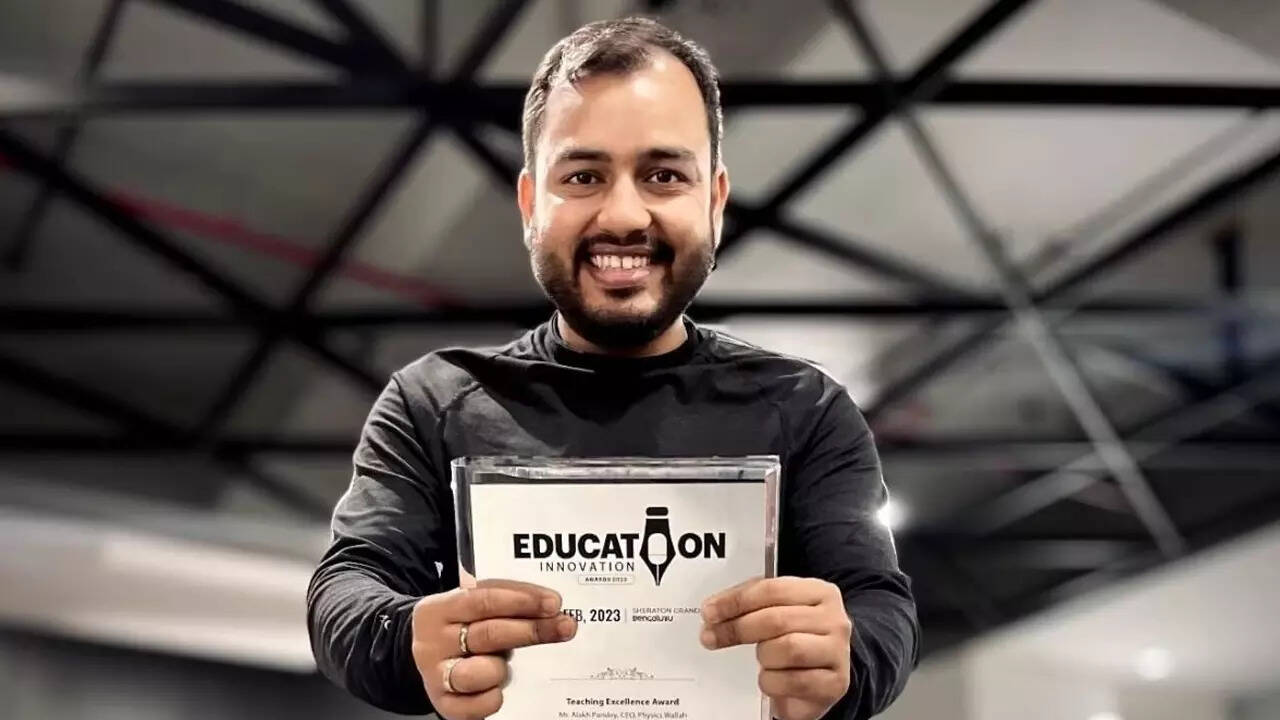 Physics Wallah CEO Alakh Pandey Educational Qualification, 10th 12th Marks, School Name- खुद ...
