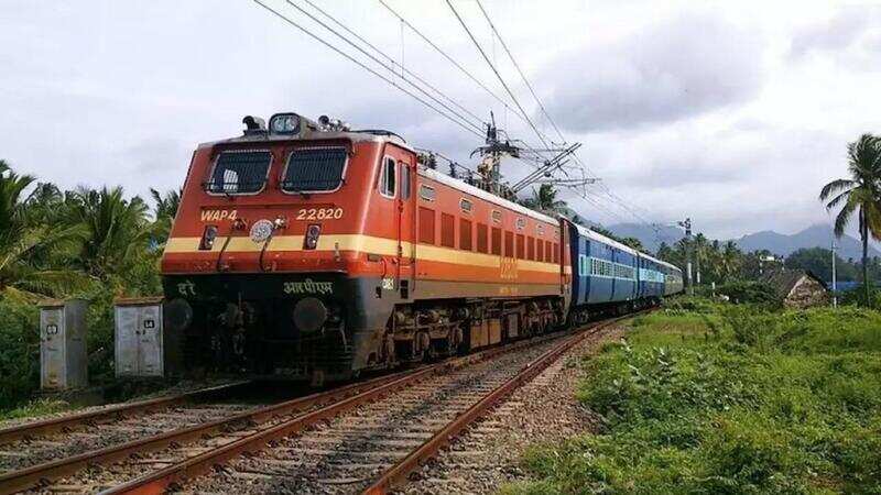 Train Reservation Chart: ट्रेन खुलने से कितनी देर पहले बनता है ...