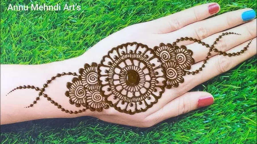 Lohri 2025 Mehndi Designs LIVE (लोहड़ी स्पेशल मेहंदी डिजाइन): Punjabi ...