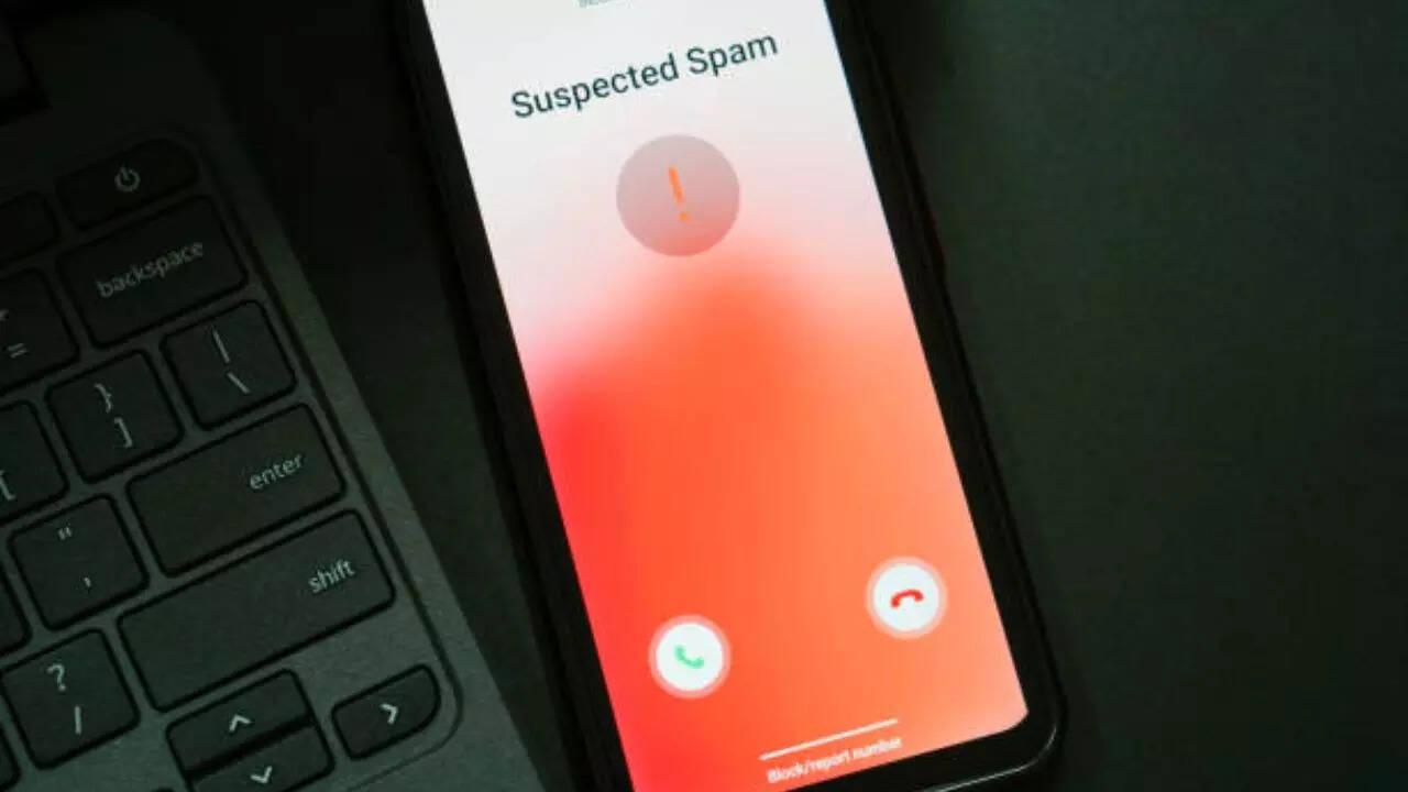 Spam Calls: नए उपकरण ने दिखाया कमाल, रोजाना 4 लाख फर्जी कॉल्स कर रहा ब्लॉक | Times Now Navbharat