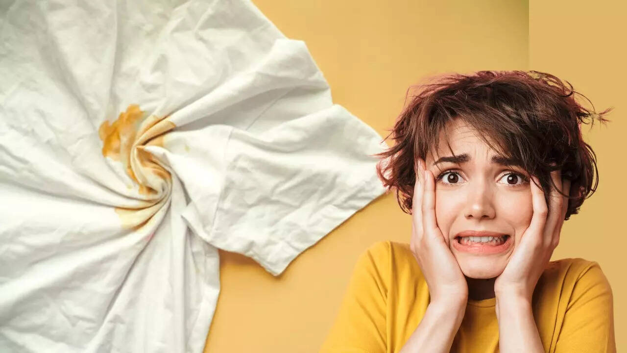 How to remove turmeric stains from clothes fast