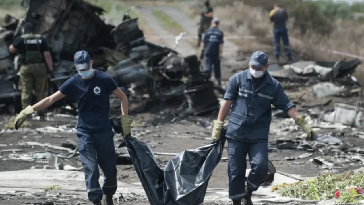 यूक्रेन में विमान MH-17 हादसे के पीछे रूस का हाथ, यूक्रेन में भी किया ...