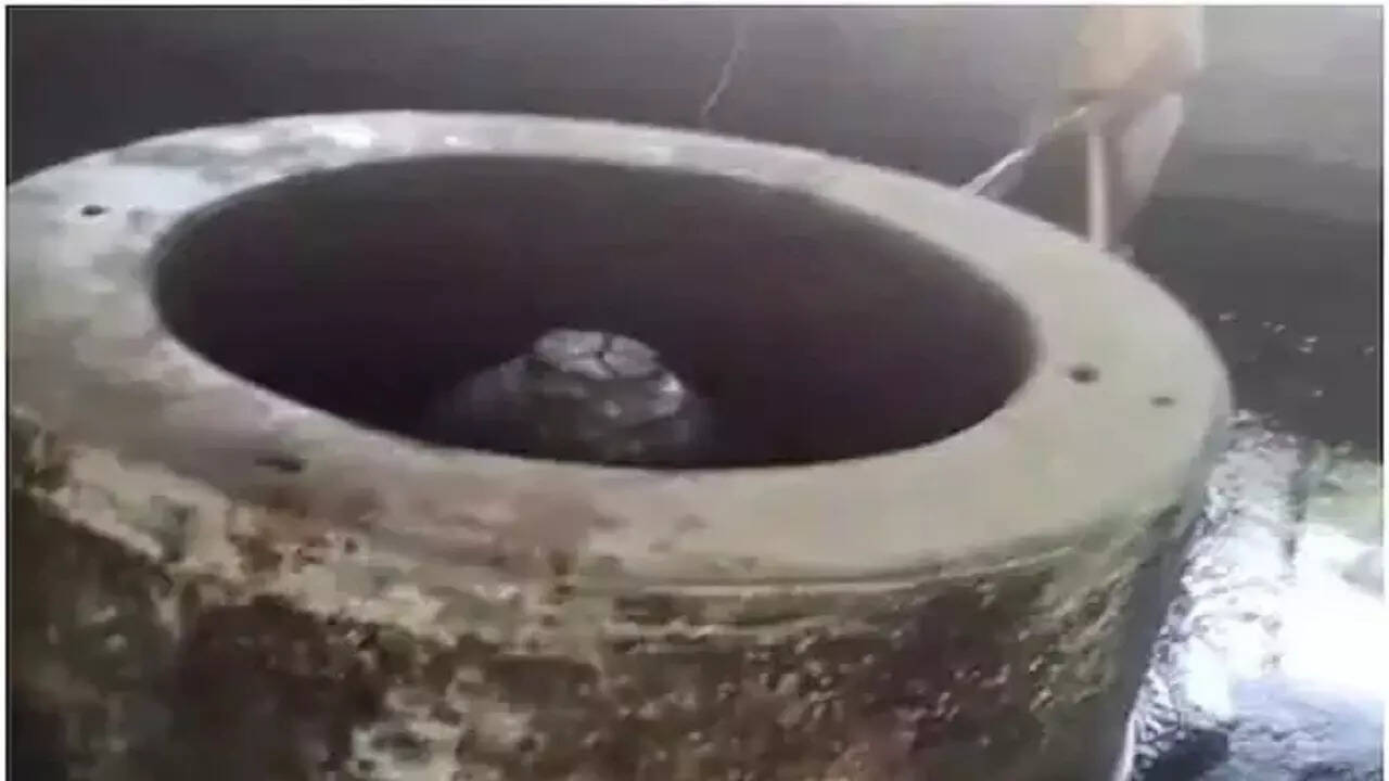 shivling or fountain in gyanvapi mosque, varanasi district court ...