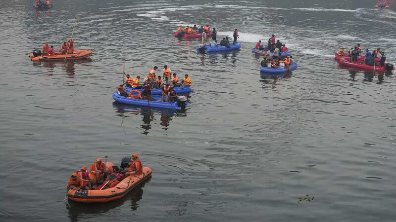 Not only in Morbi people died in accidents in many parts of world in ...