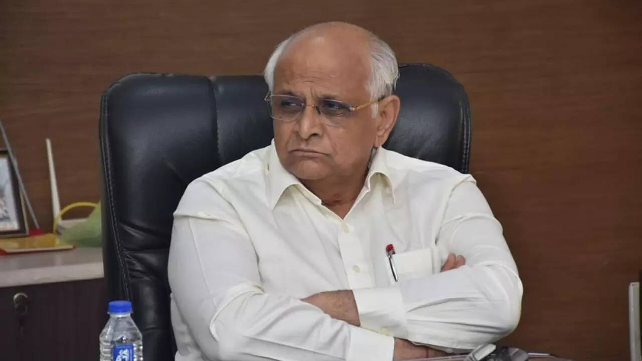 Tribute to the victims of Morbi bridge accident, statewide mourning on ...