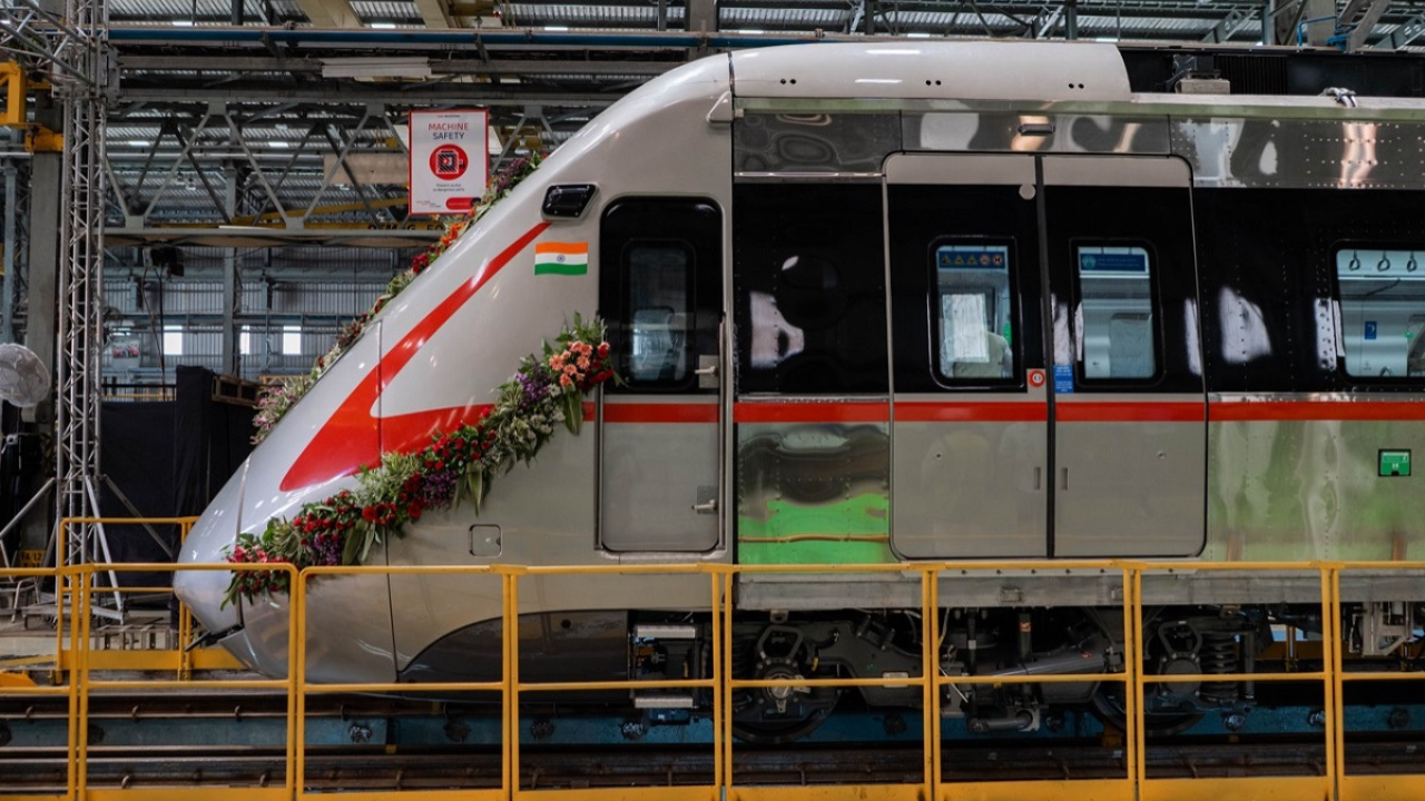 india first rapid rail readyTrial start in Ghaziabad from January run ...