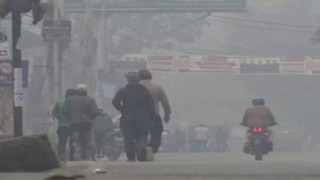 Patna Weather Orange alert issued visibility up to 20 meters and ...