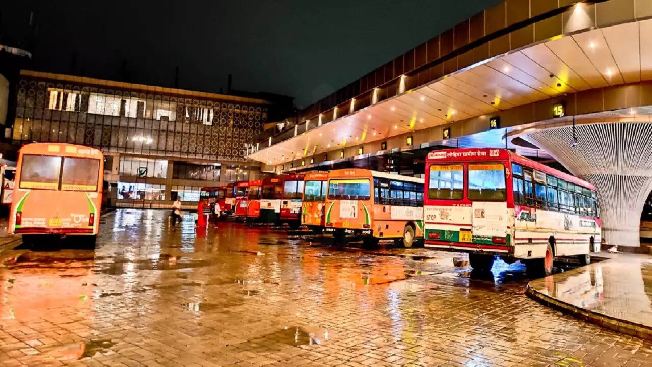 UP Roadways Bus 300 Extra Buses Will Run On Holi City buses will ...